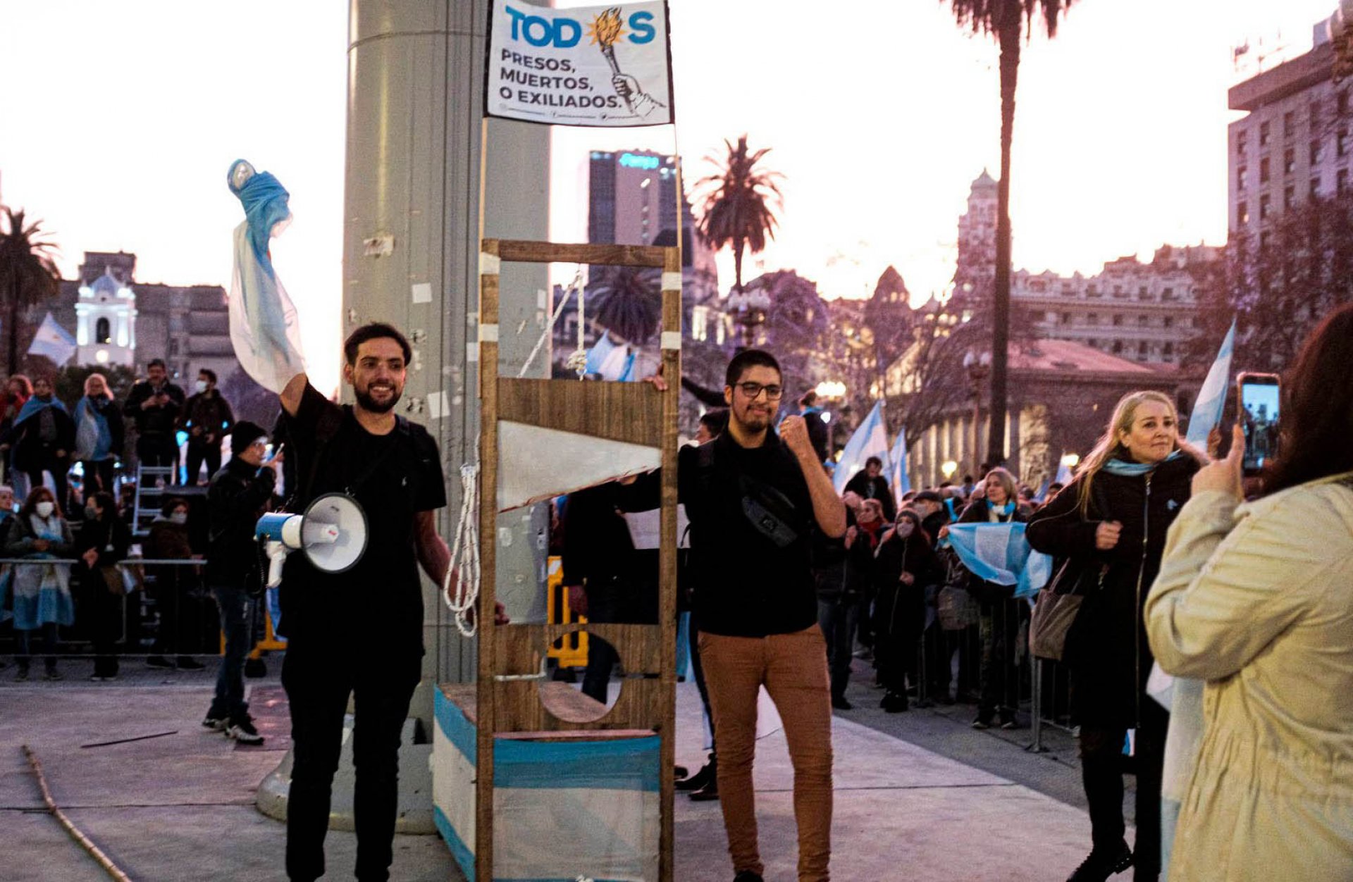 Habló el abogado de los Caputo y dijo que los involucran por "portación ...