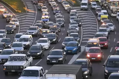 ¿Cuántos autos hay circulando por Argentina y qué tan viejos son? - El ...
